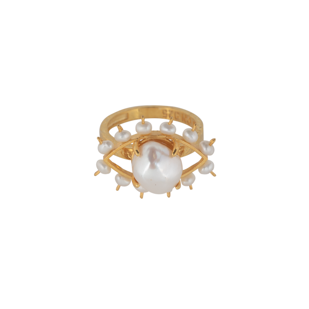 Mati éna#N#– Christie Nicolaides